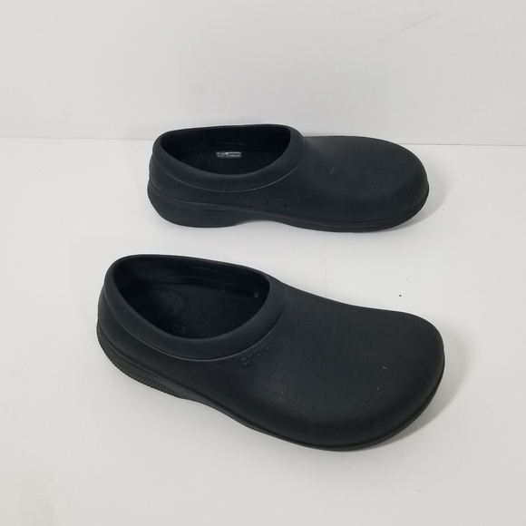 CROCS | Shoes | Crocs Black Slip On Closed Toe Clog Shoes Women 8 Men 6 ...